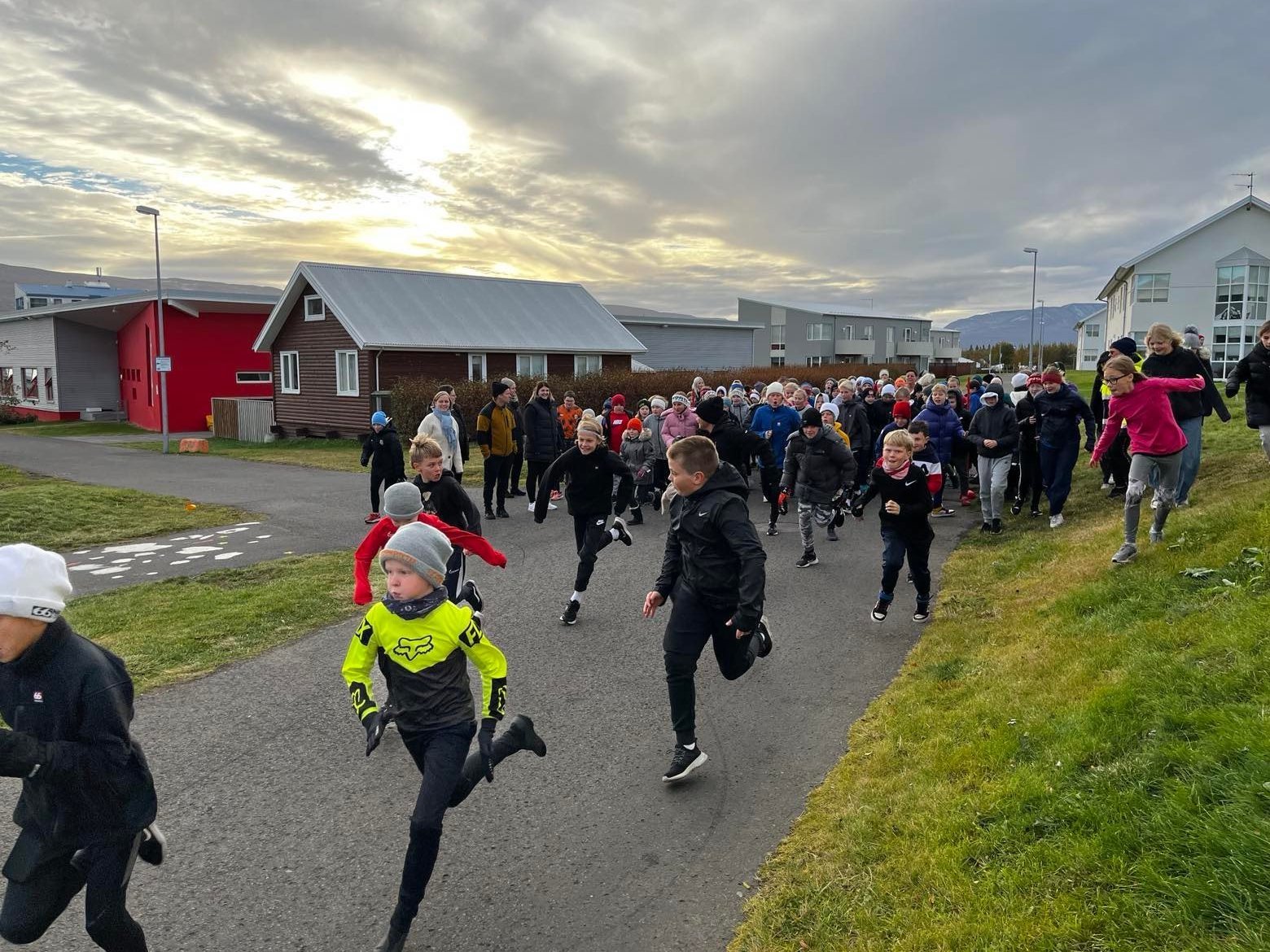 Nemendur tóku þátt í Ólympíuhlaupi ÍSÍ | Giljaskóli